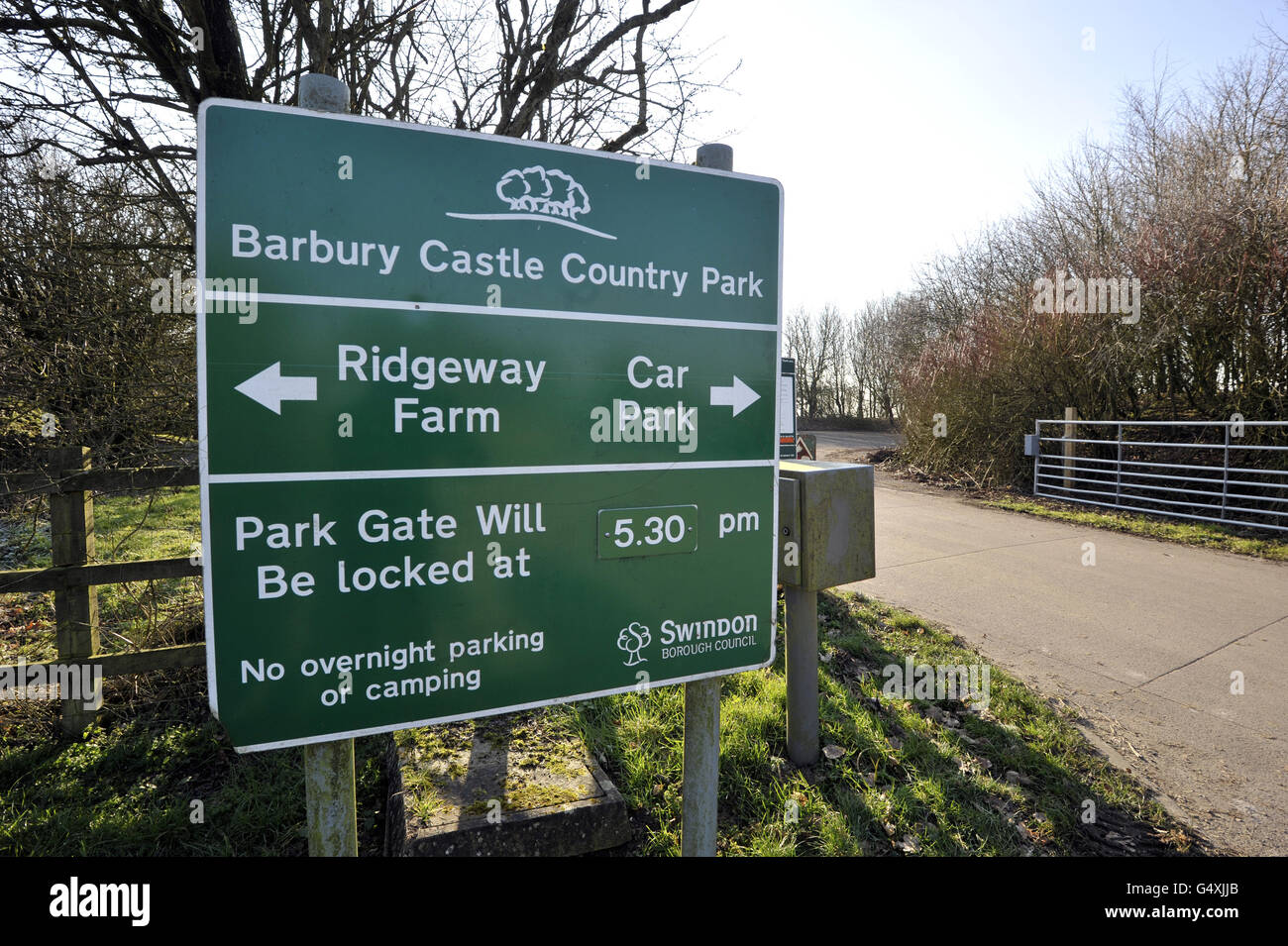 The sign for barbury castle hi-res stock photography and images - Alamy