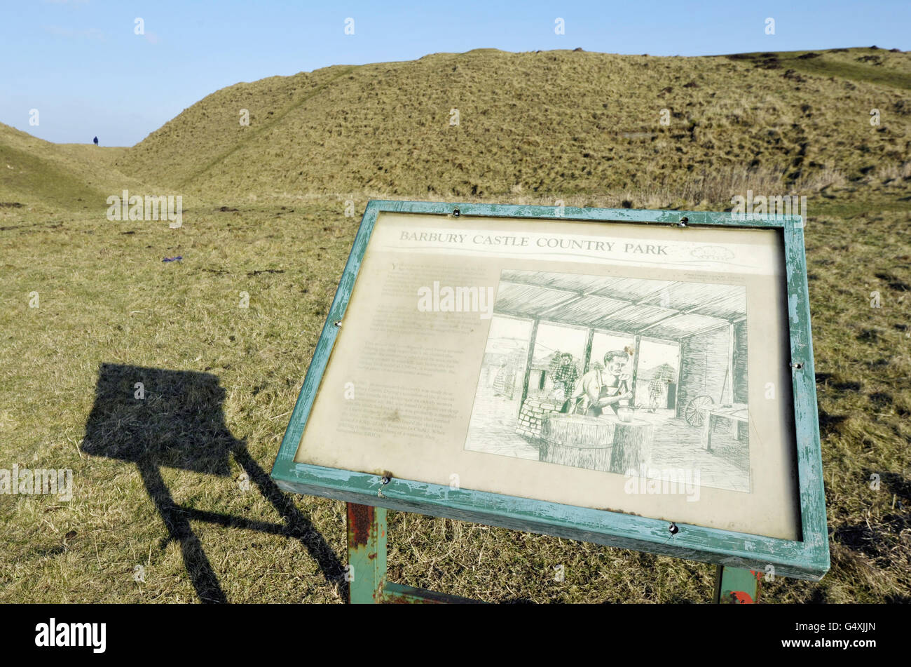 General view of barbury castle hi-res stock photography and images - Alamy