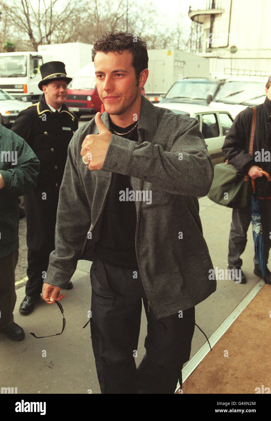 Latchford-Evans Variety Club Awards. Lee Latchford-Evans from the pop ...