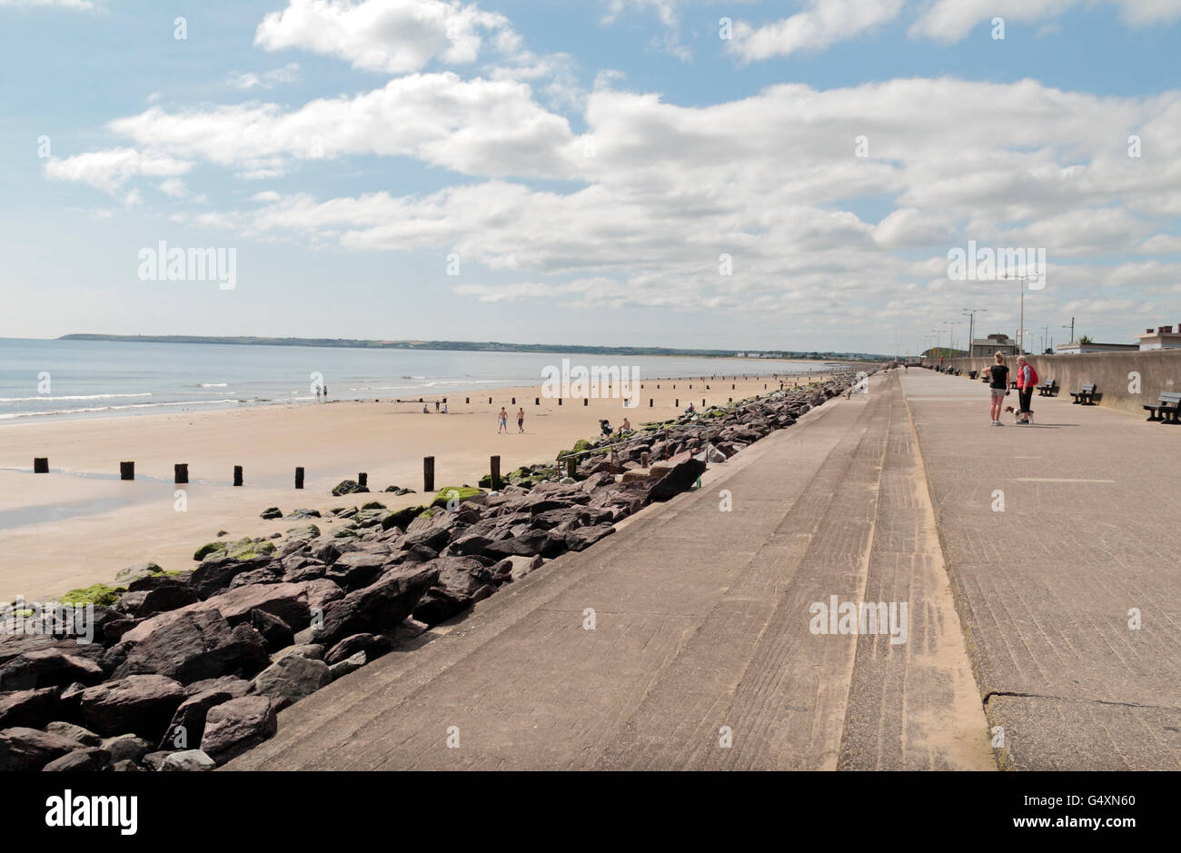 Youghal beach, co cork hi-res stock photography and images - Alamy