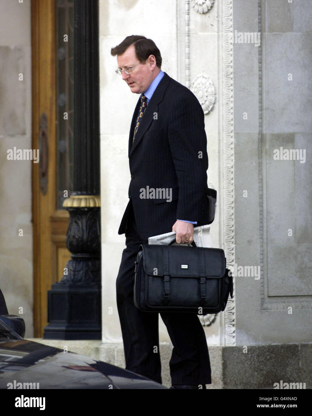 Ulster Unionist leader David Trimble leaving Stormont in Belfast The ...