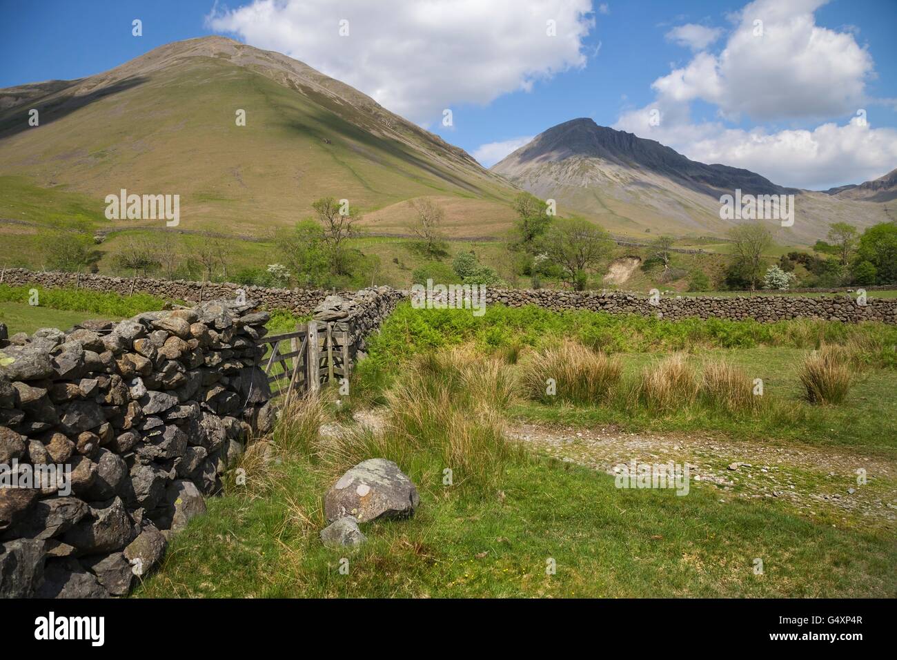 Wasdale head hi-res stock photography and images - Alamy