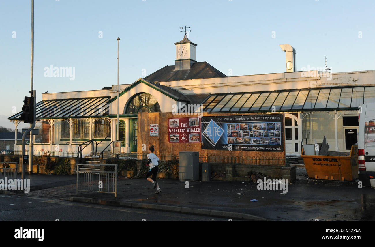 Original harry ramsdens fish chip hi-res stock photography and images ...