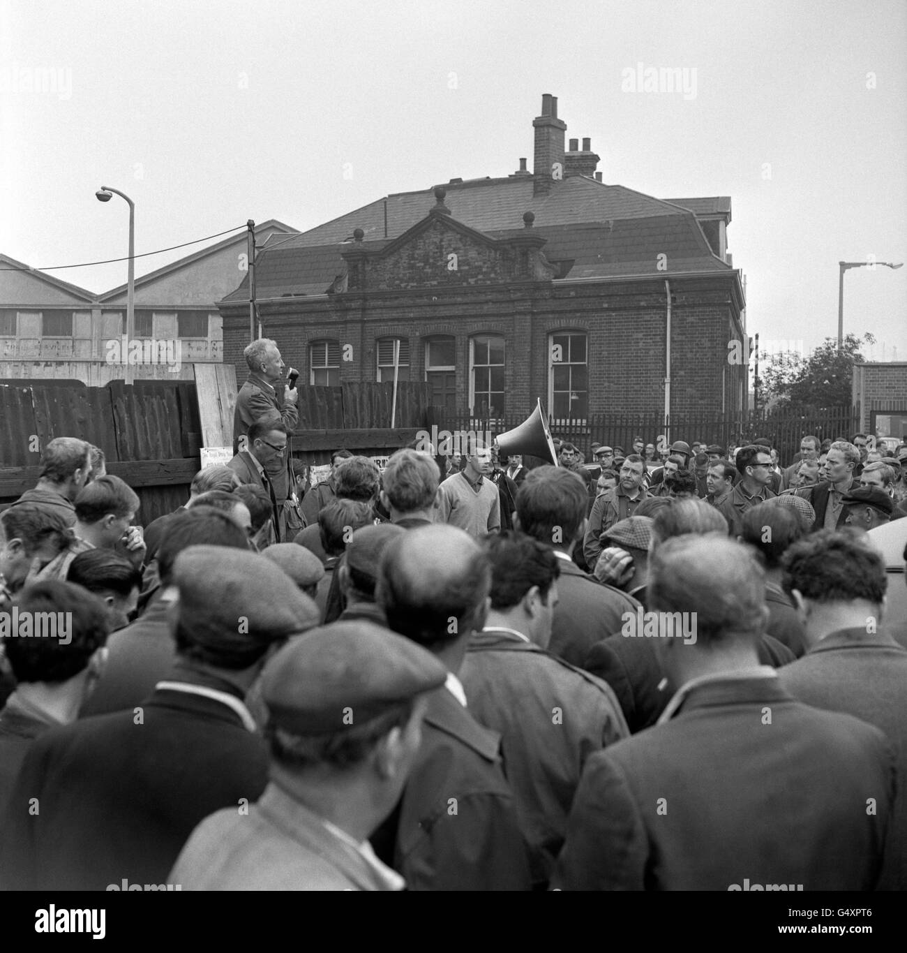 Dockers leader jack dash Black and White Stock Photos & Images - Alamy