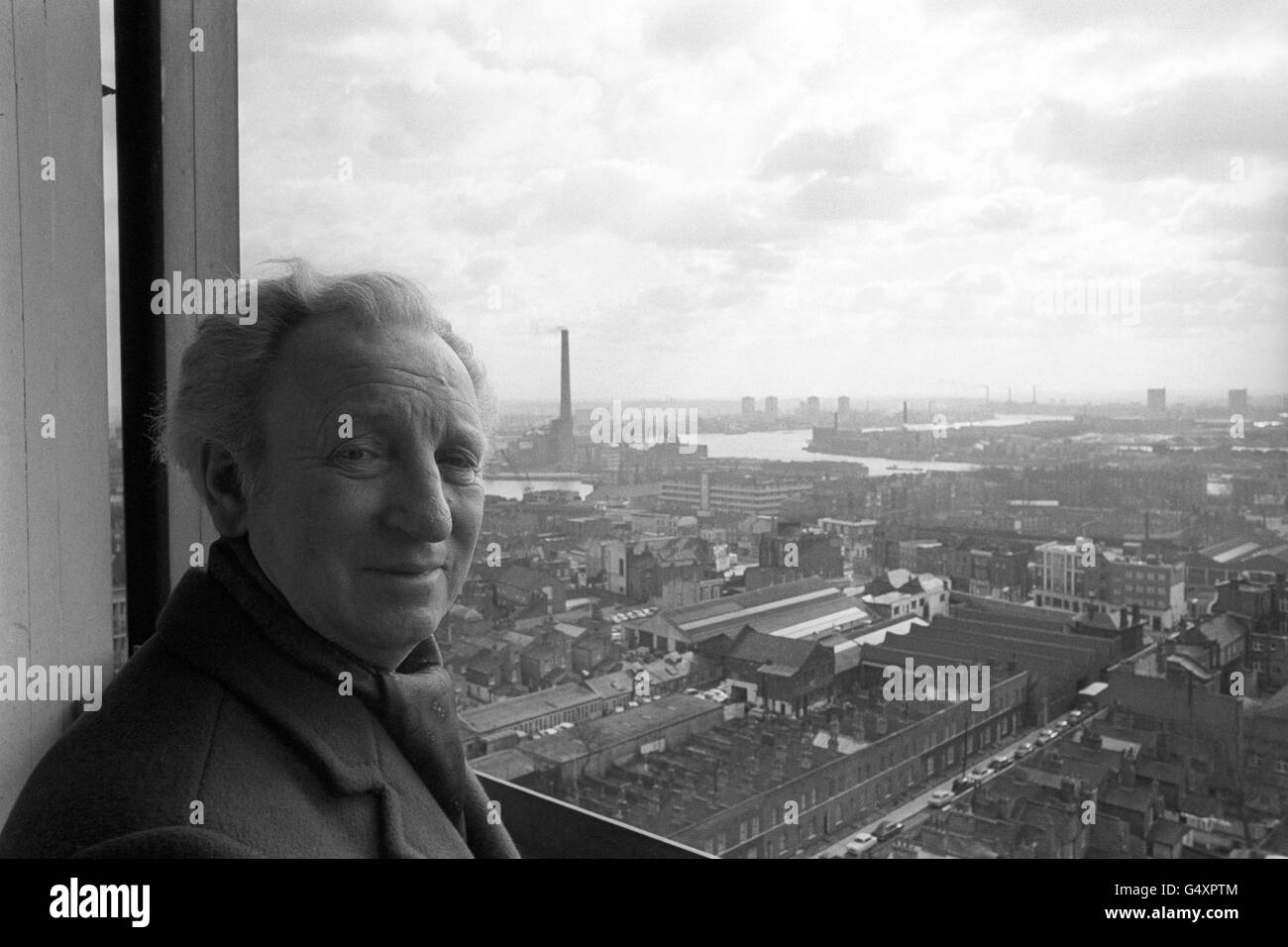 Dockers leader jack dash Black and White Stock Photos & Images - Alamy