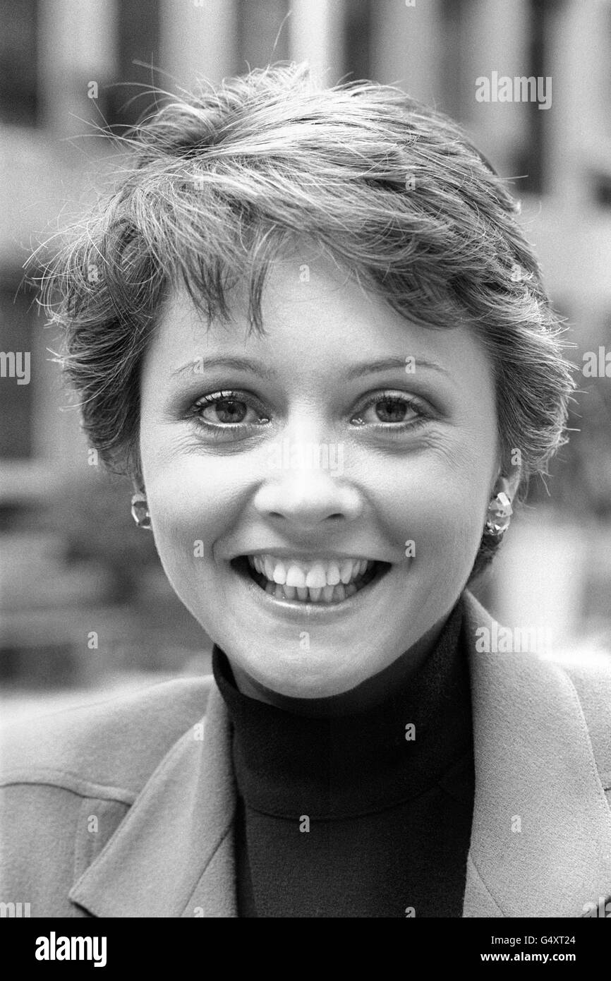 Television - TV-am Photocall - London. Anne Diamond, presenter of ...