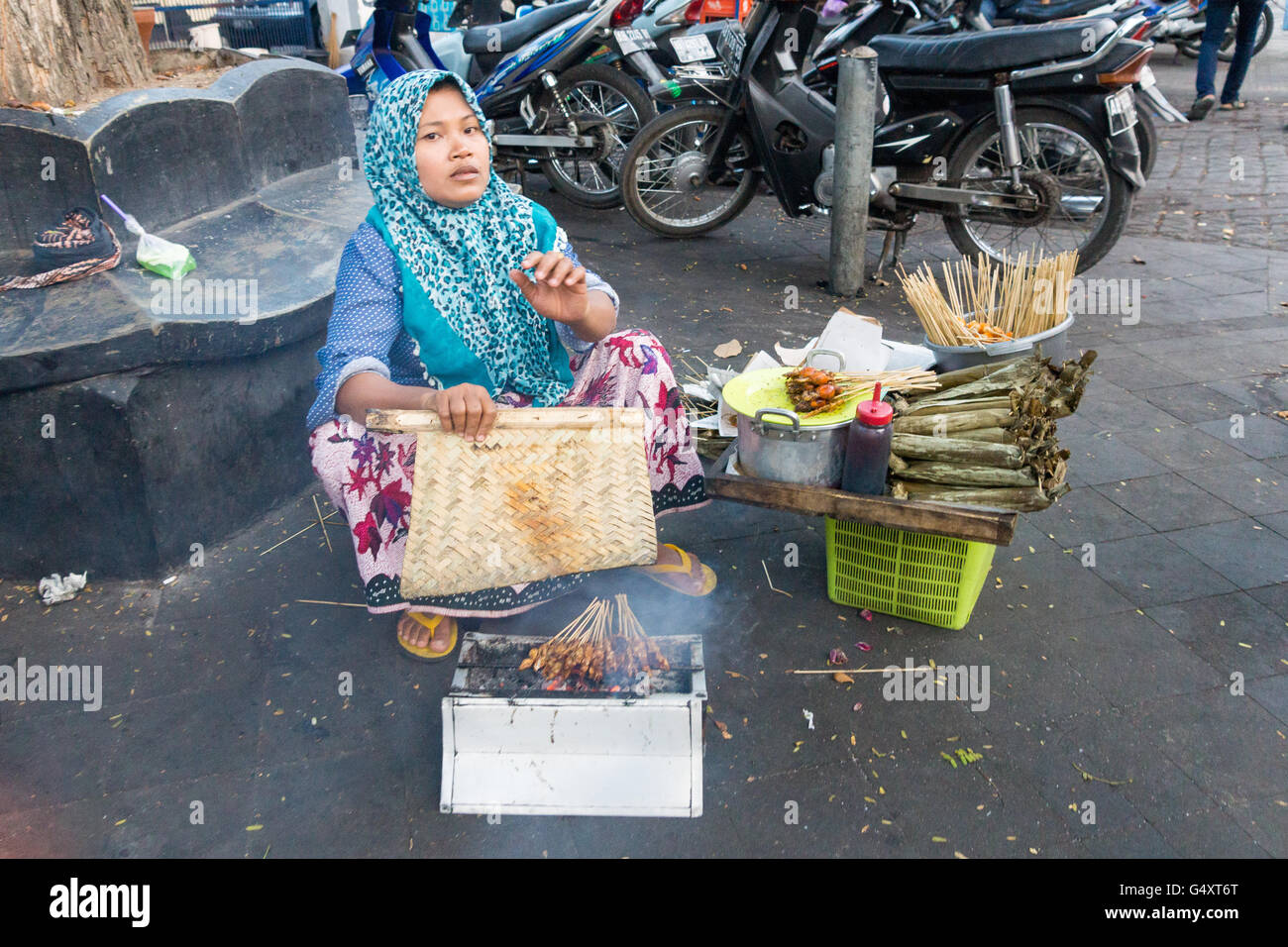 Indonesia, Java, Yogyakarta, street vendor on the shopping street ...