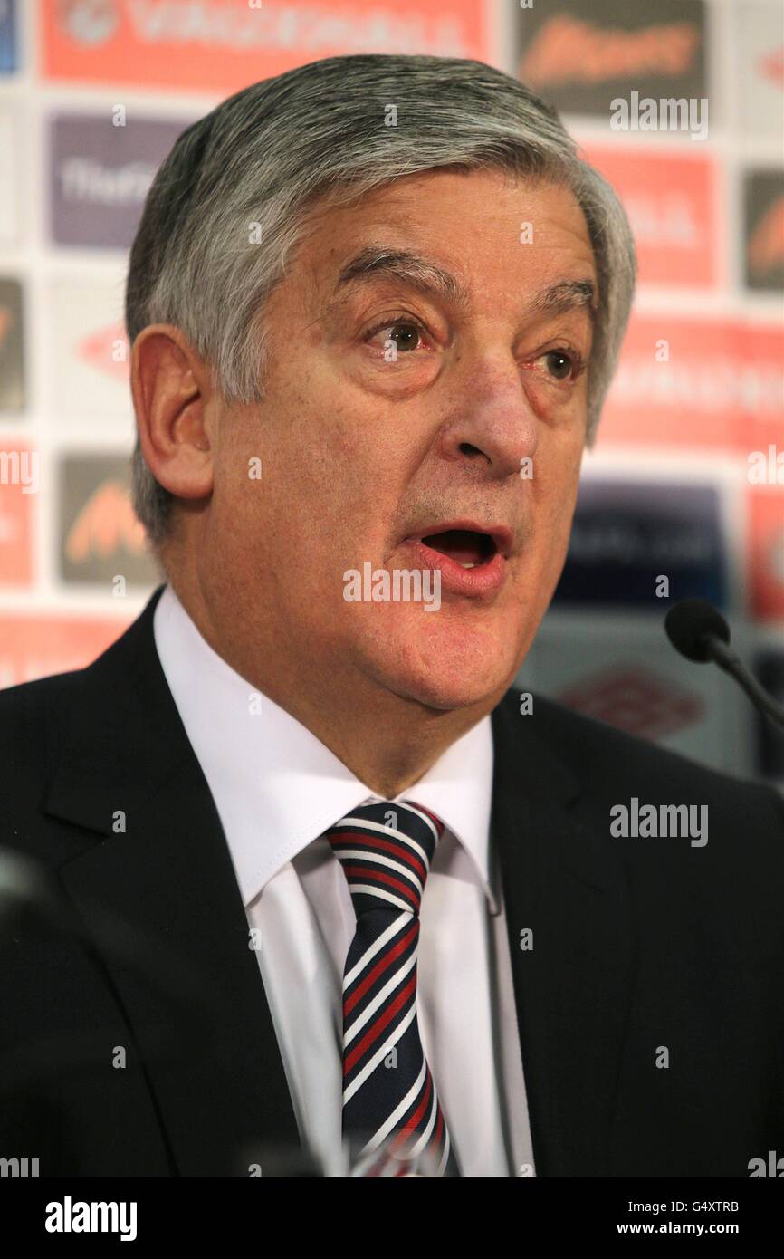 Fa chairman david bernstein press conference wembley stadium hi-res ...