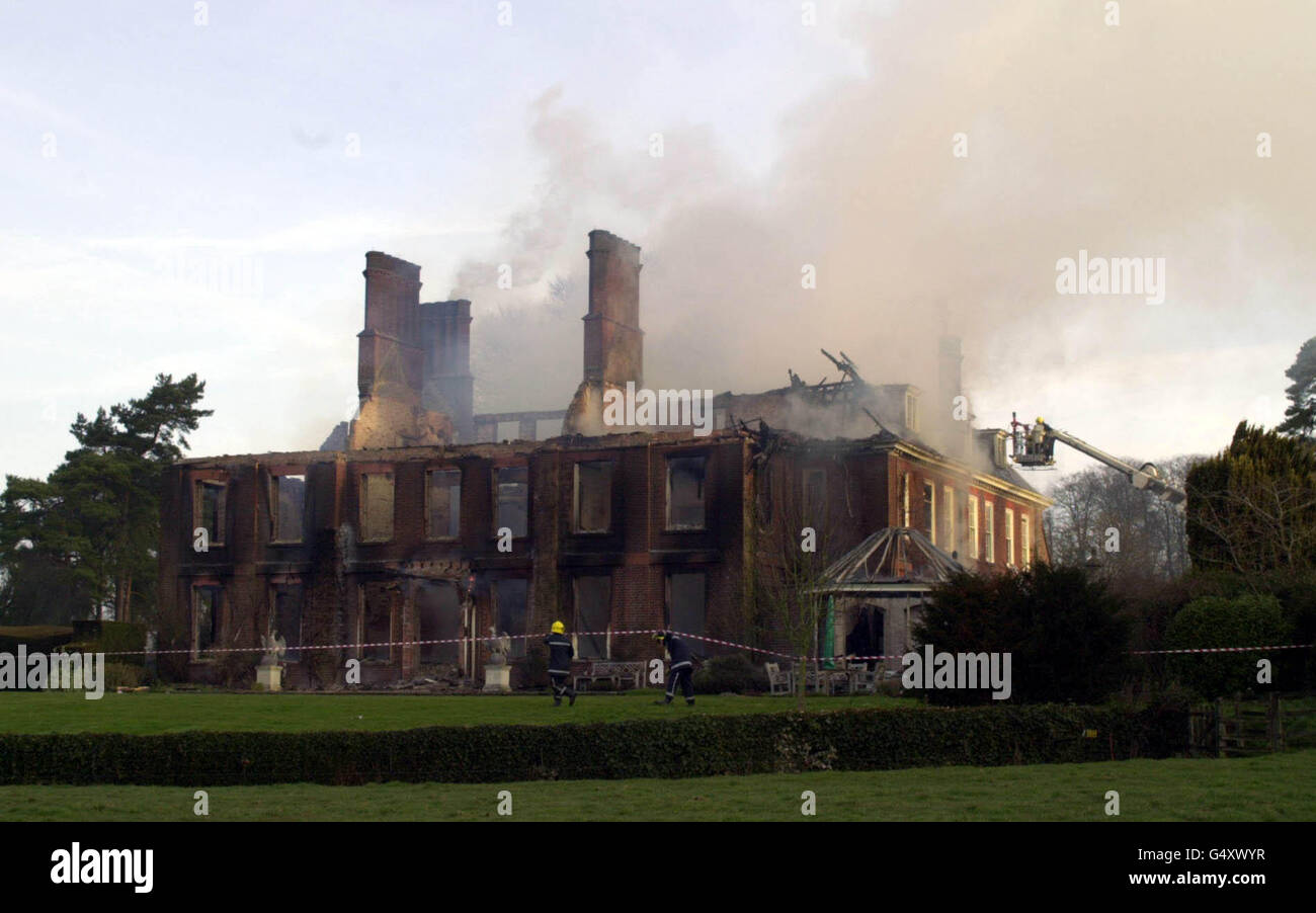 Tangley house fire hi-res stock photography and images - Alamy