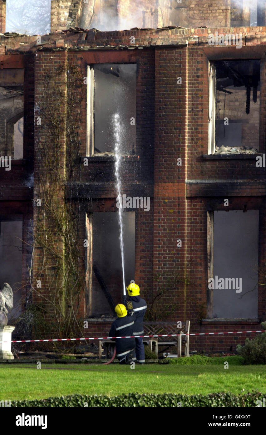 Tangley house fire hi-res stock photography and images - Alamy