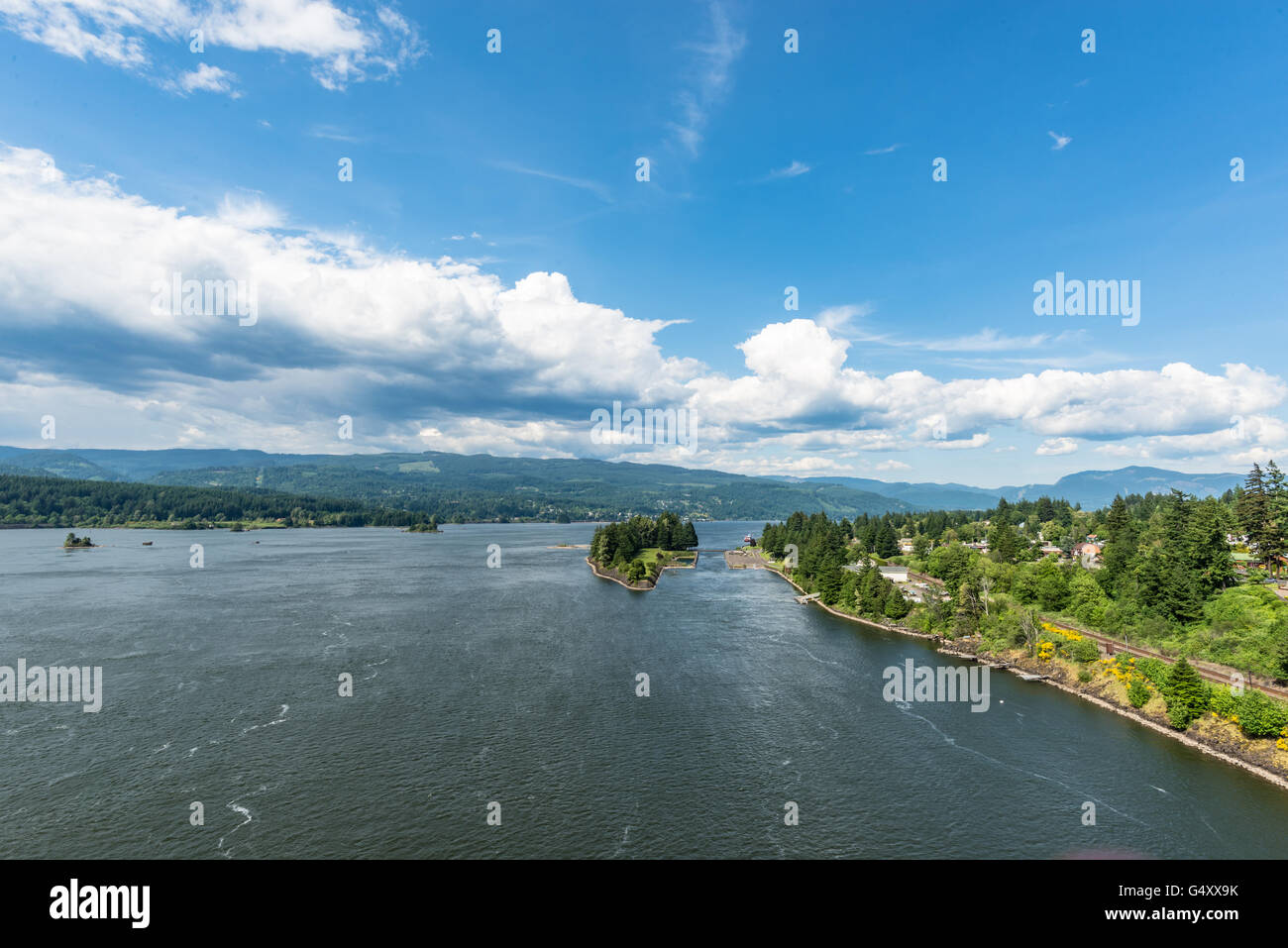 Lonely place hi-res stock photography and images - Alamy