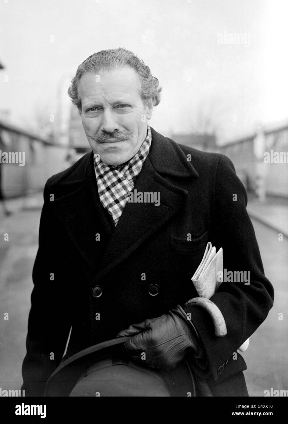 Archaeologist sir mortimer wheeler hi-res stock photography and images ...