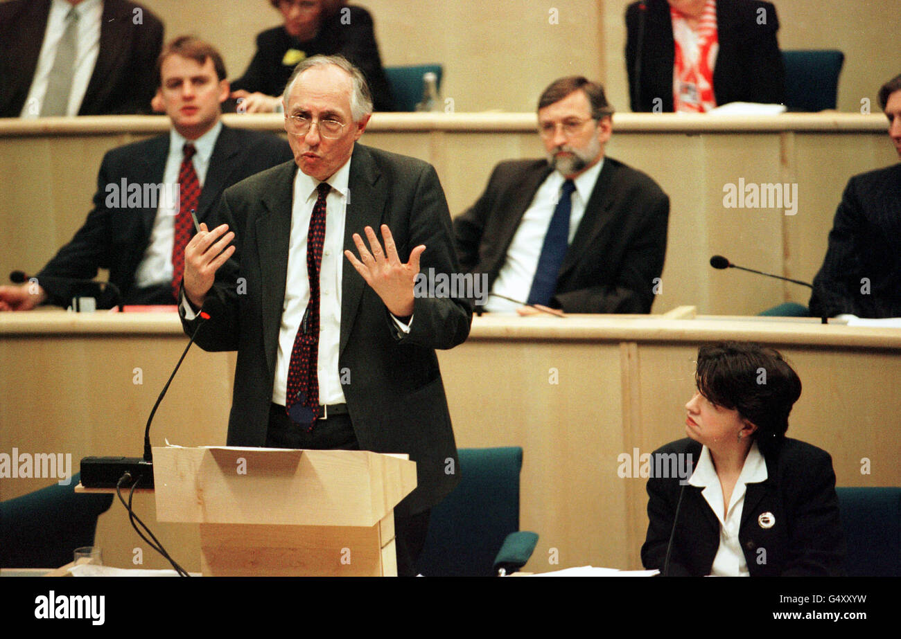 Alexander dewar hi-res stock photography and images - Alamy