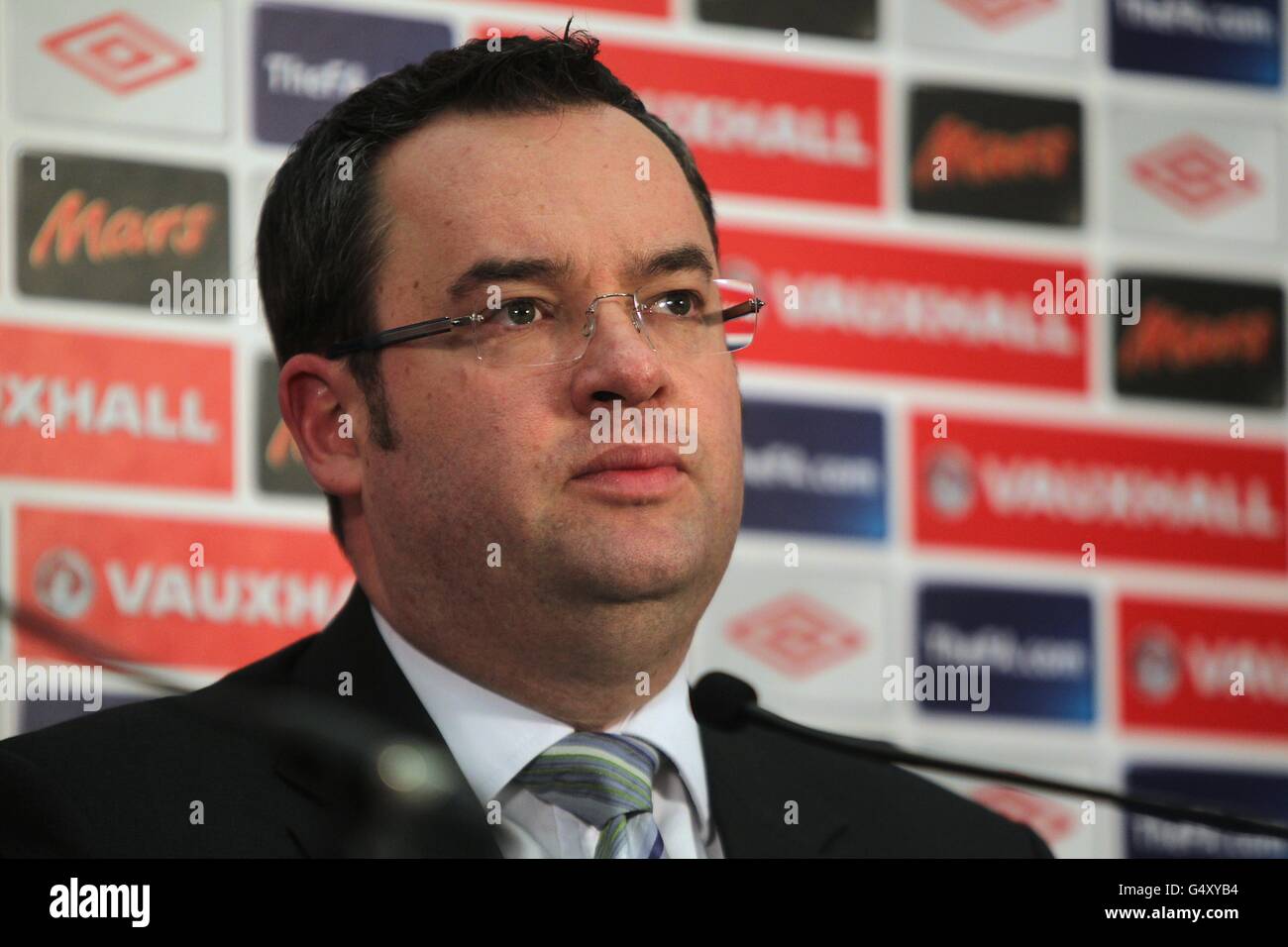 Soccer fa press conference wembley stadium hi-res stock photography and ...