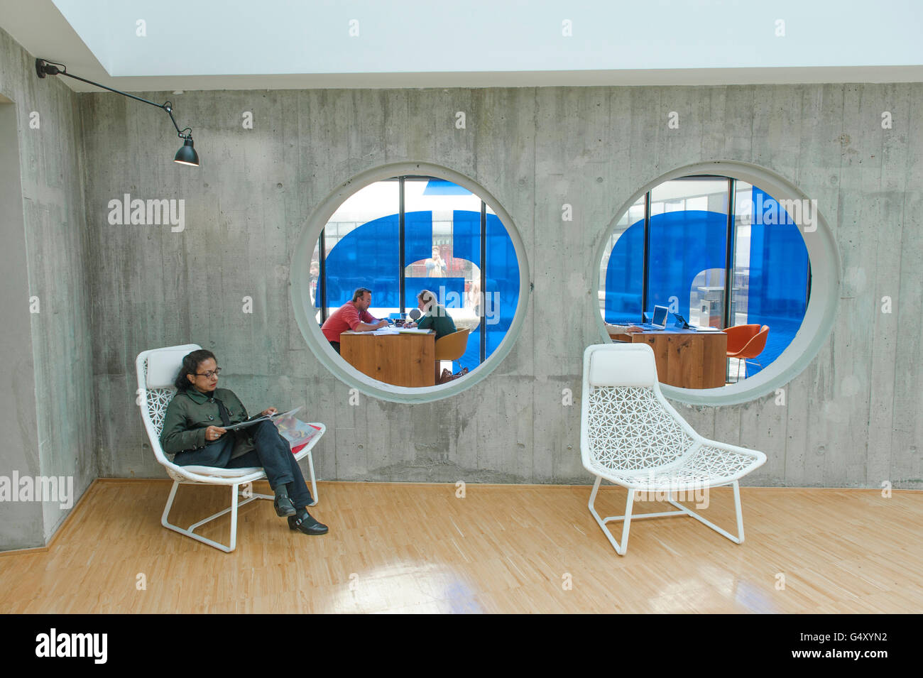 Reader in the the "Médiathèque" library of Le Havre in Oskar Niemeyer's ...