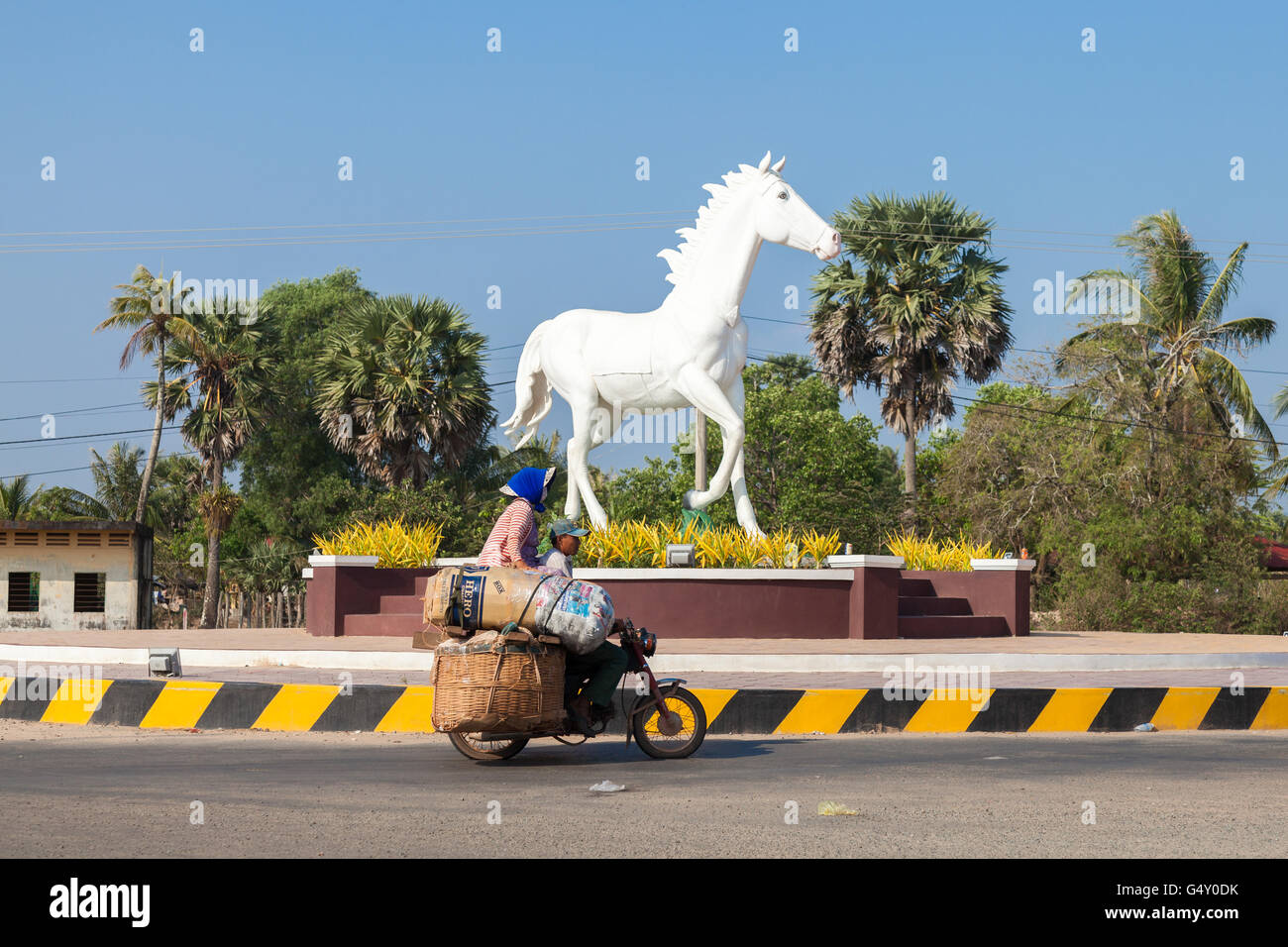 Cambodia, Kep, roundabout with horse statue Stock Photo - Alamy