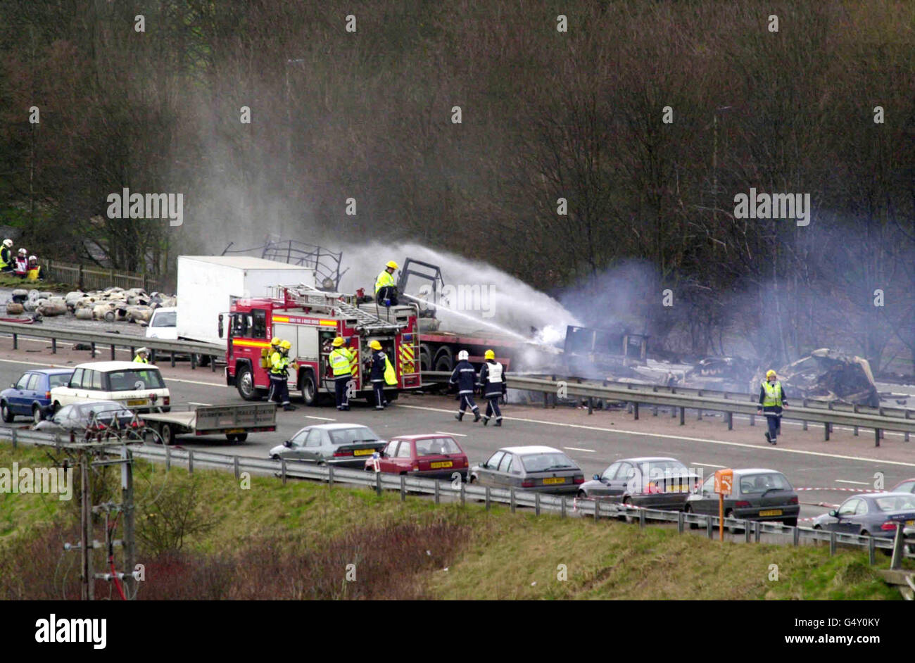 Emergency services police fire engine cars wreckage hi-res stock ...