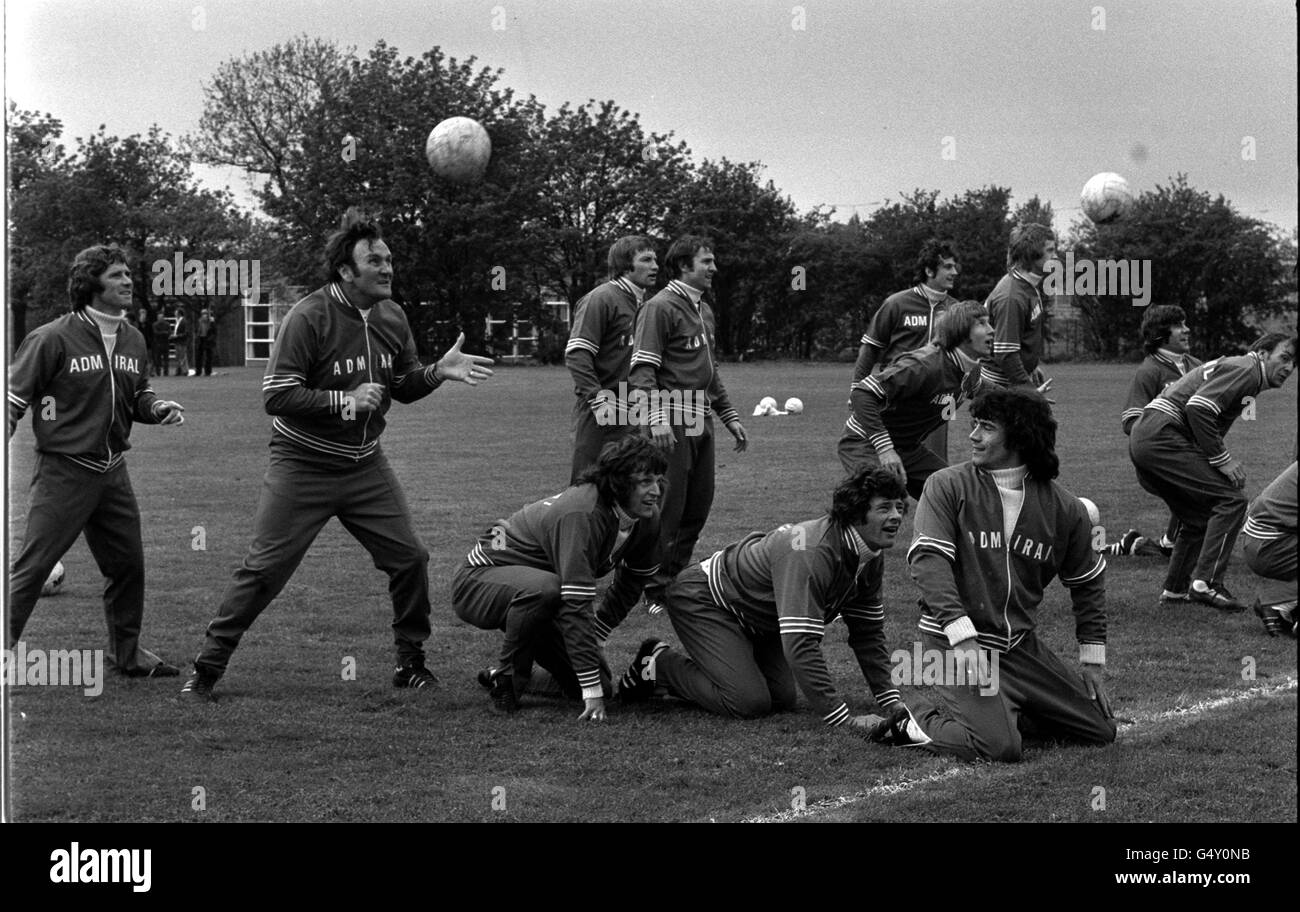 Don revie and kevin keegan hi-res stock photography and images - Alamy