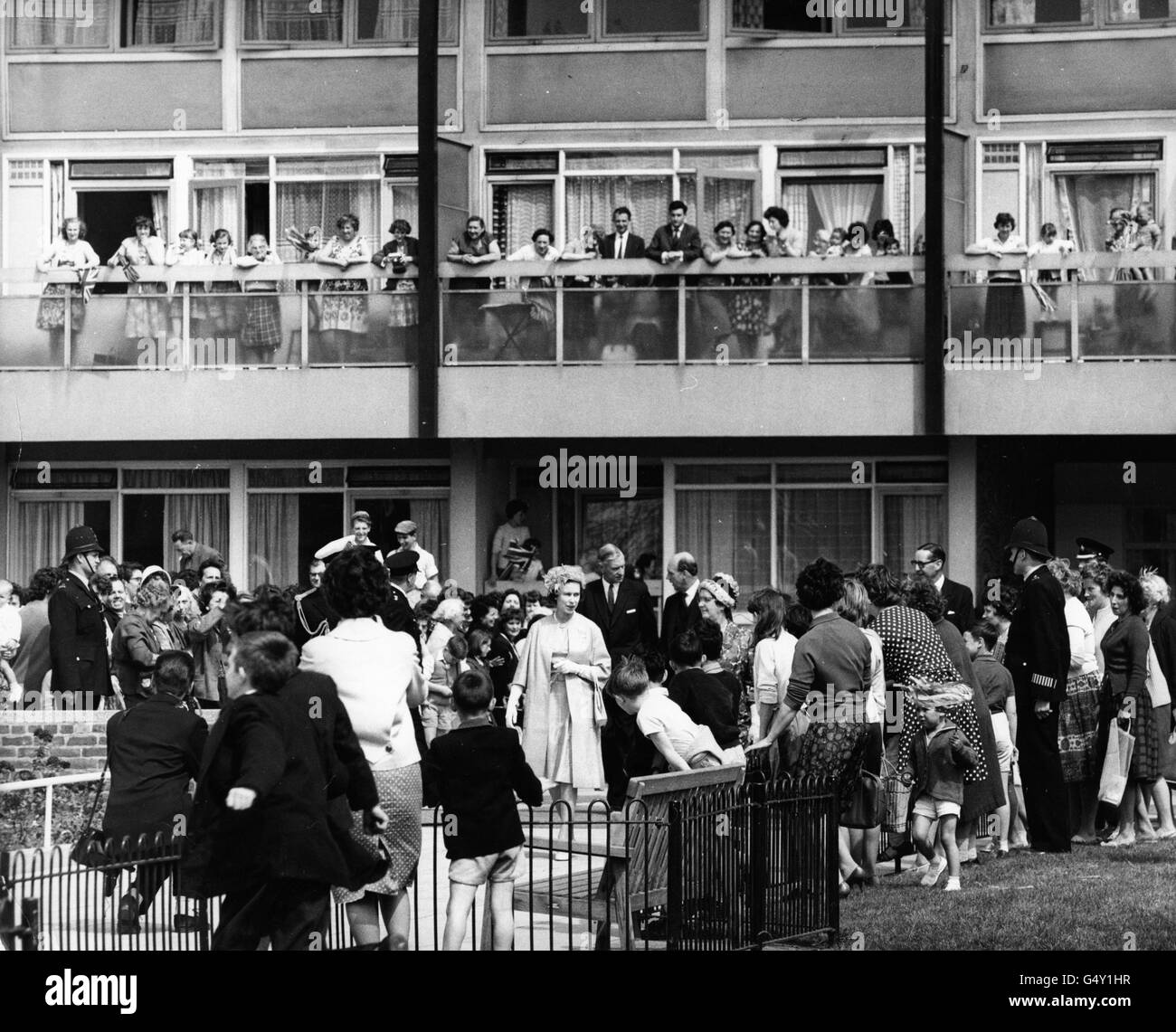 Stifford estate stepney hi-res stock photography and images - Alamy