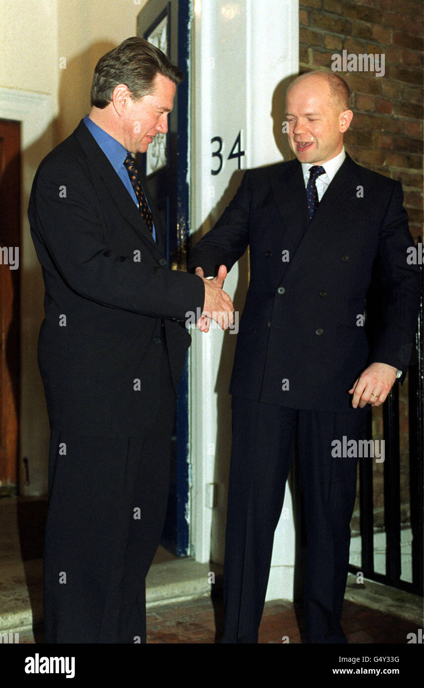 Conservative Party Leader William Hague (R) with Michael Portillo ...