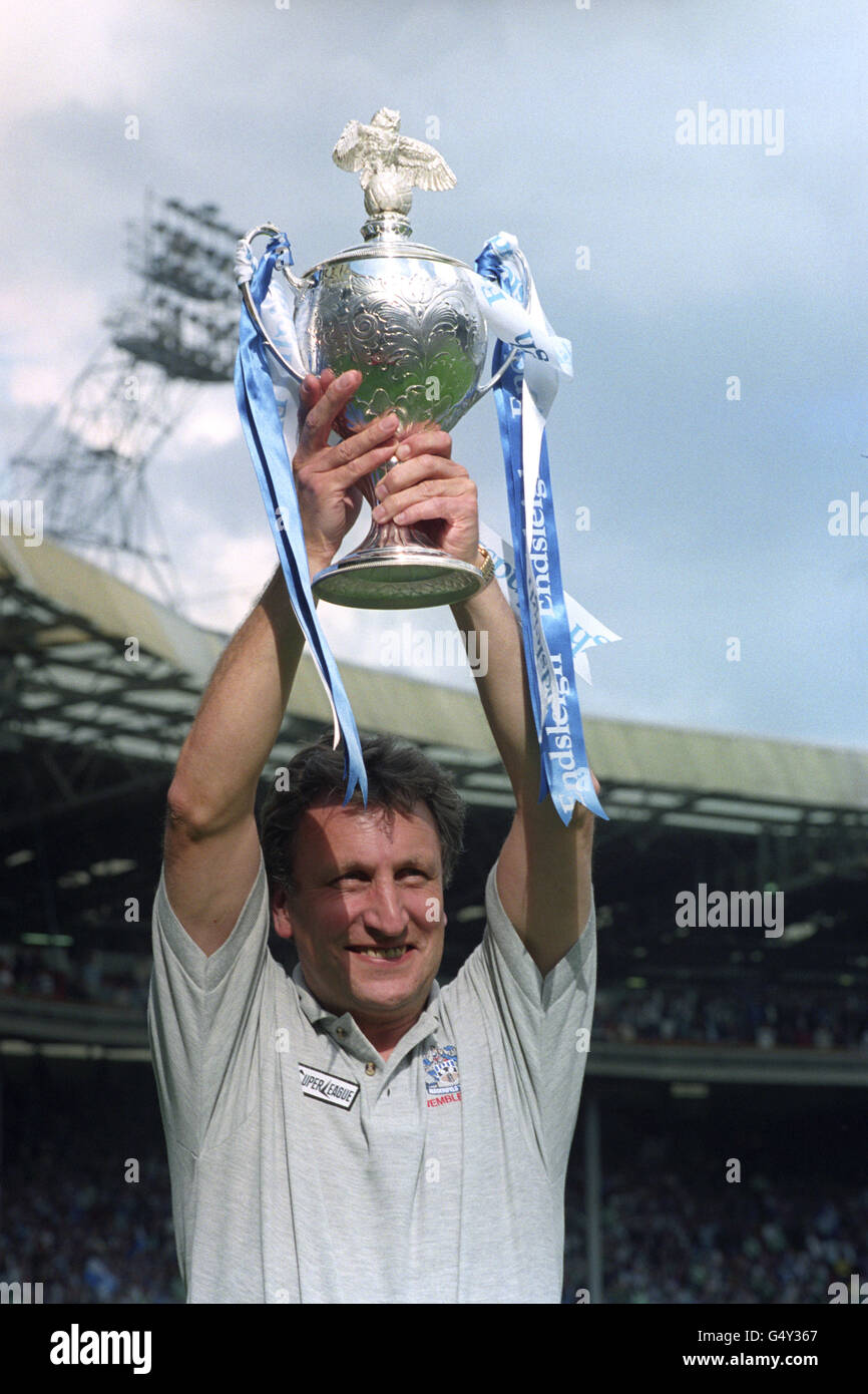 Huddersfield town manager neil warnock with the winners trophy hi-res ...