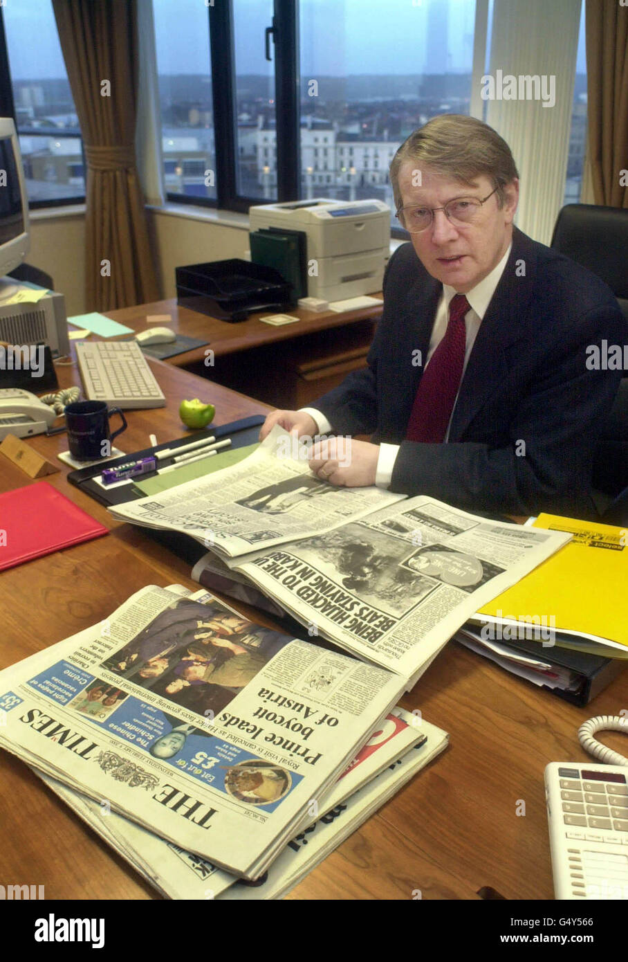 Welsh assembly alun michael hi-res stock photography and images - Alamy