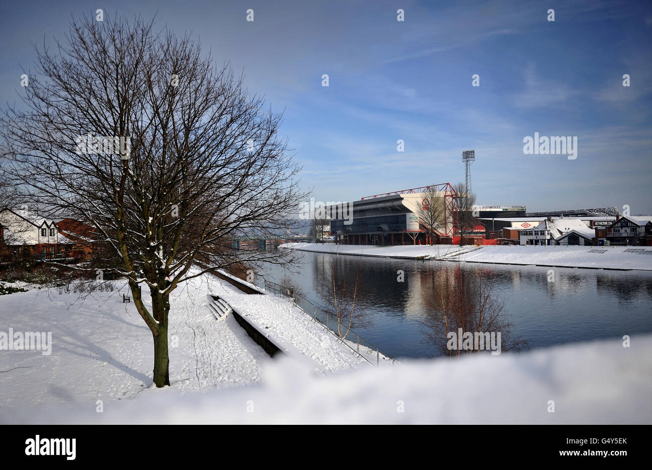 Nottingham winter snow city hi-res stock photography and images - Alamy