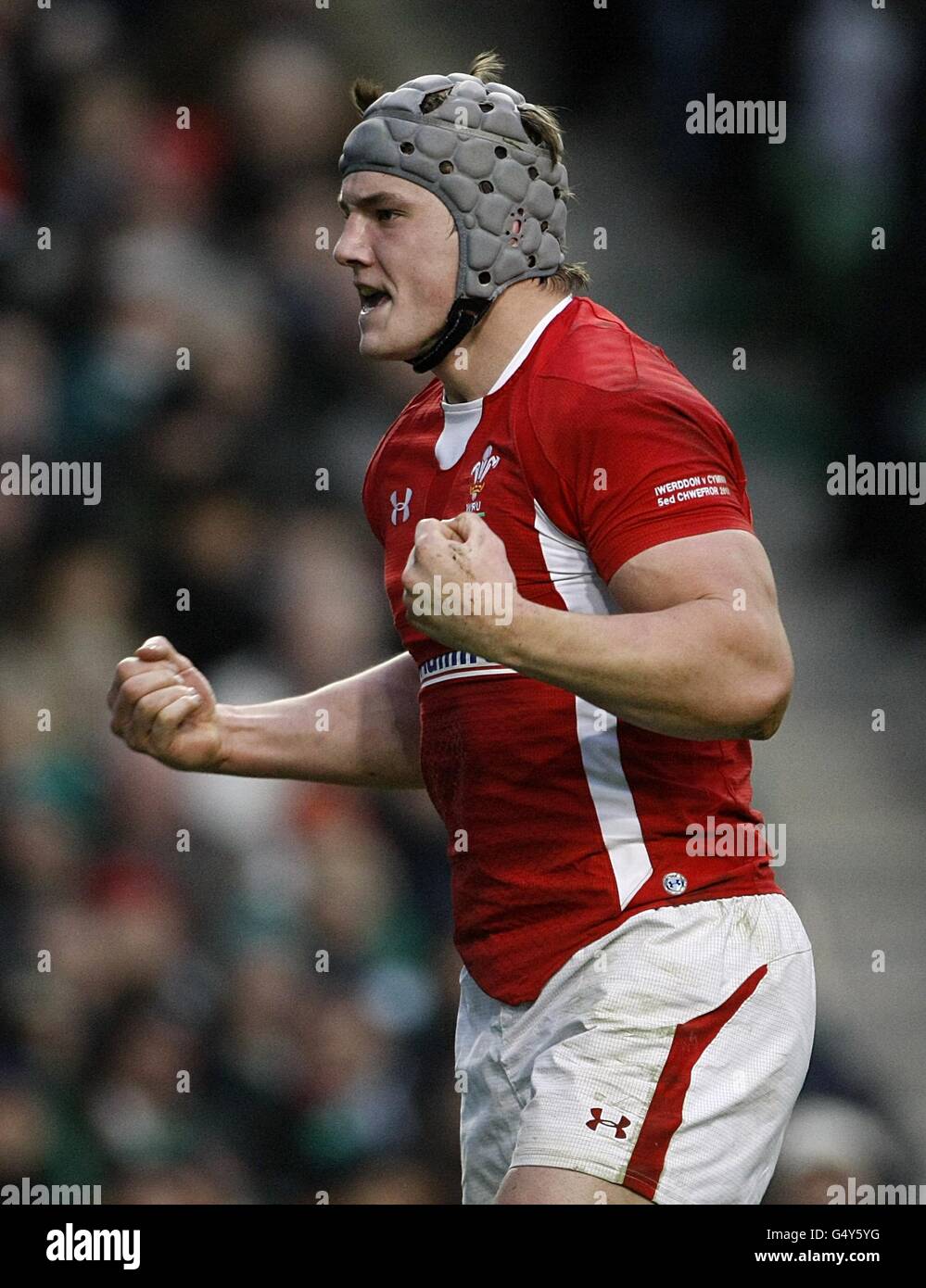 Wales jonathan davies celebrates scoring his try of the game hi-res ...