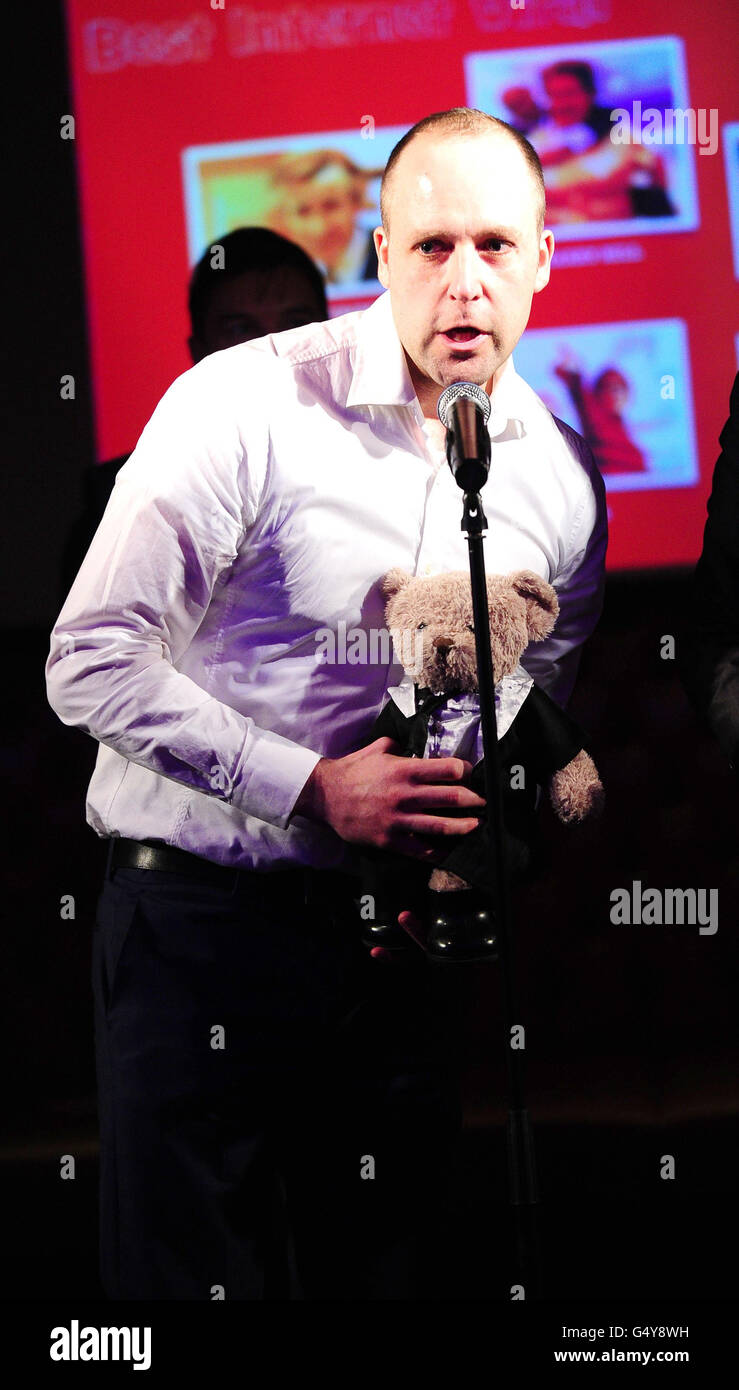 Misery Bear wins the Best Internet Viral Show award, at the Loaded ...