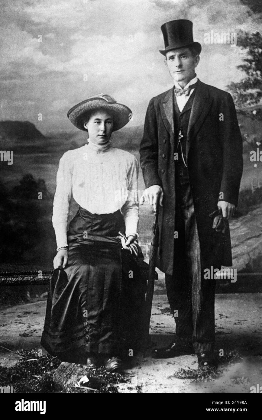 Bessie mundy Black and White Stock Photos & Images - Alamy
