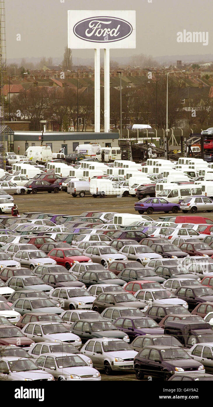 Ford Dagenham Plant Stock Photos & Ford Dagenham Plant Stock Images - Alamy