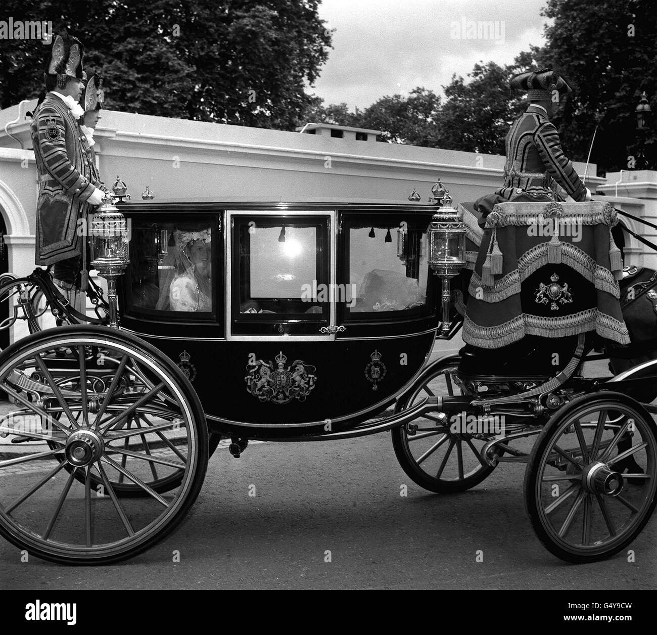 Miss sarah ferguson father major ronald ferguson westminster abbey ...