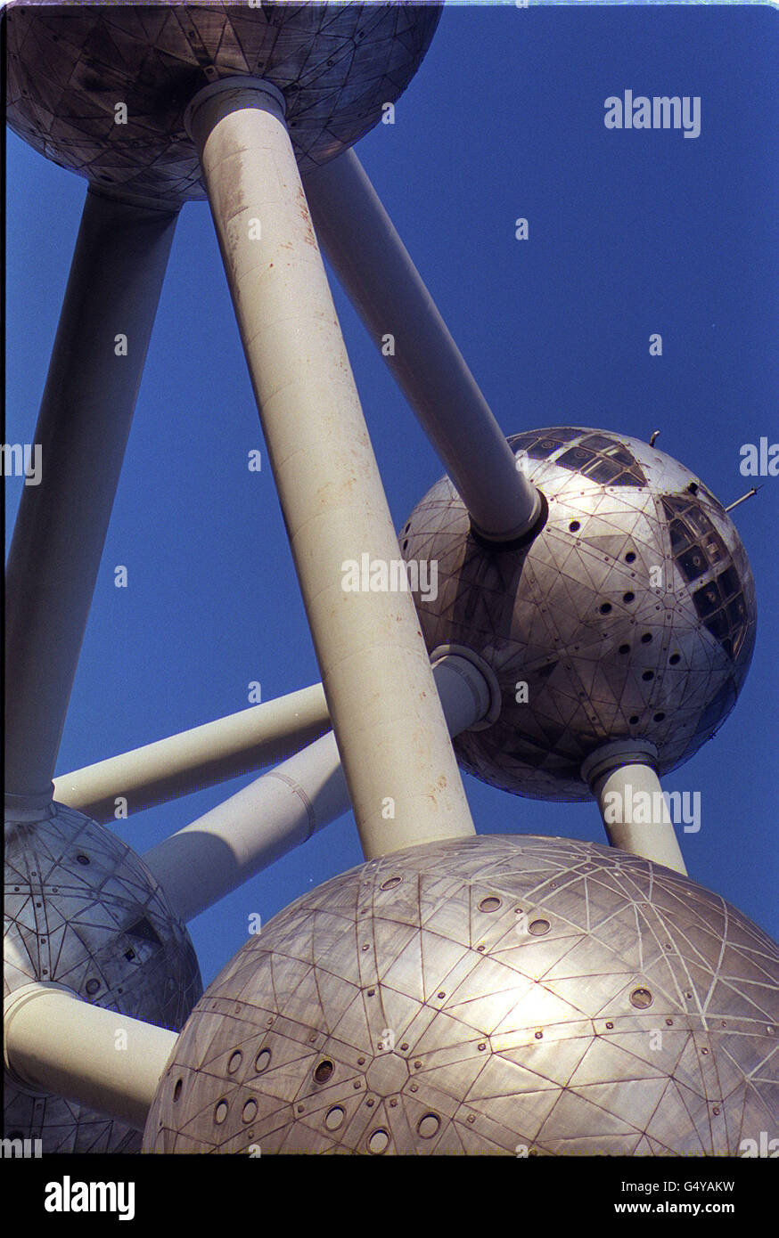 The Atomium Brussels. The Atomium sculpture in Brussels Stock Photo - Alamy