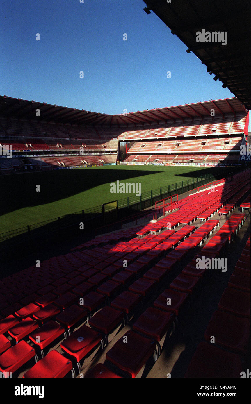 One venues euro 2000 championships hi-res stock photography and images ...