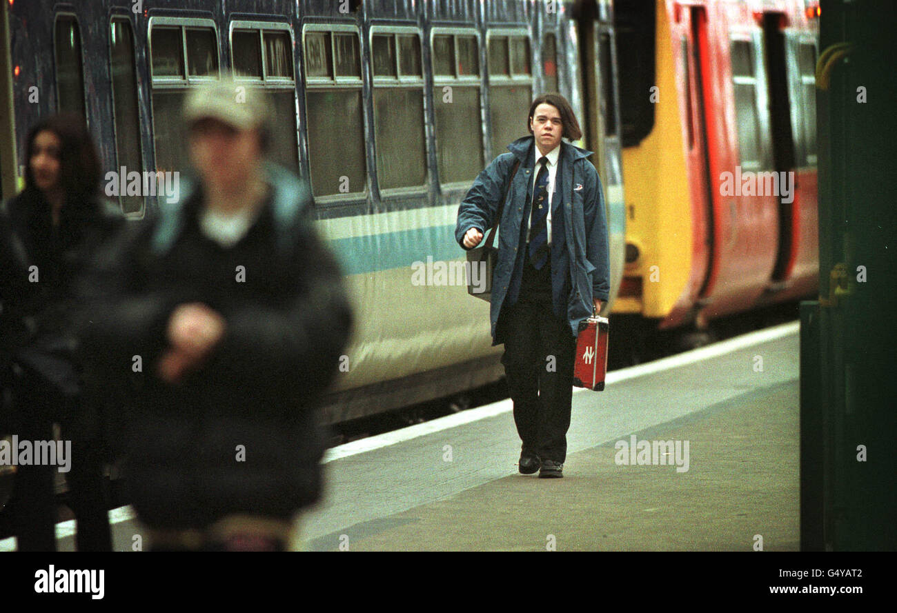 Train guard glasgow hi-res stock photography and images - Alamy