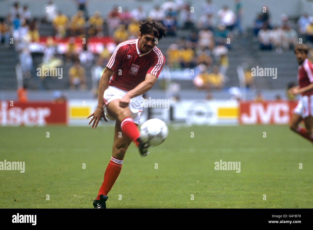 Soccer - FIFA World Cup Mexico 86 - Round of 16 - Brazil v Poland ...