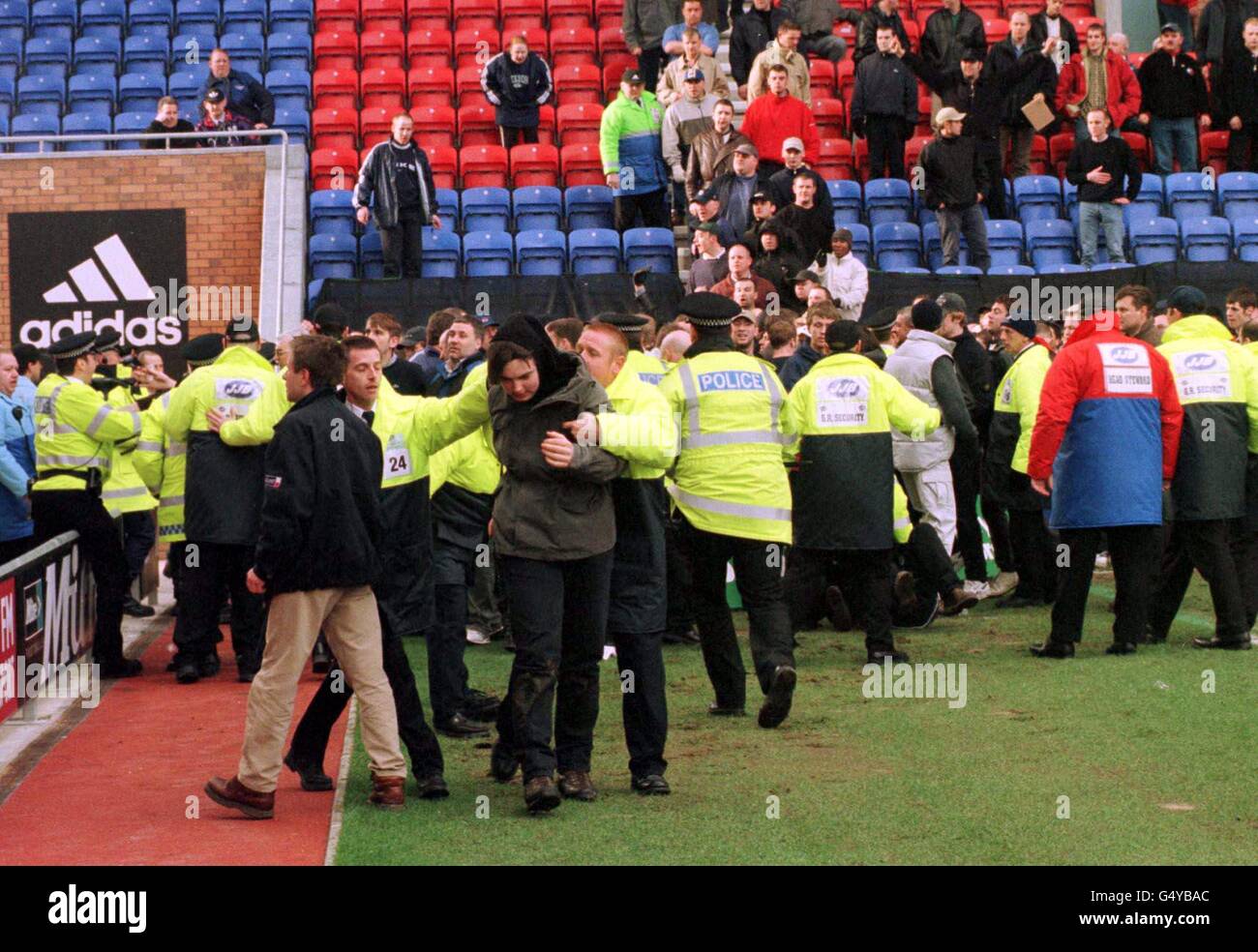 Second division led hi-res stock photography and images - Alamy