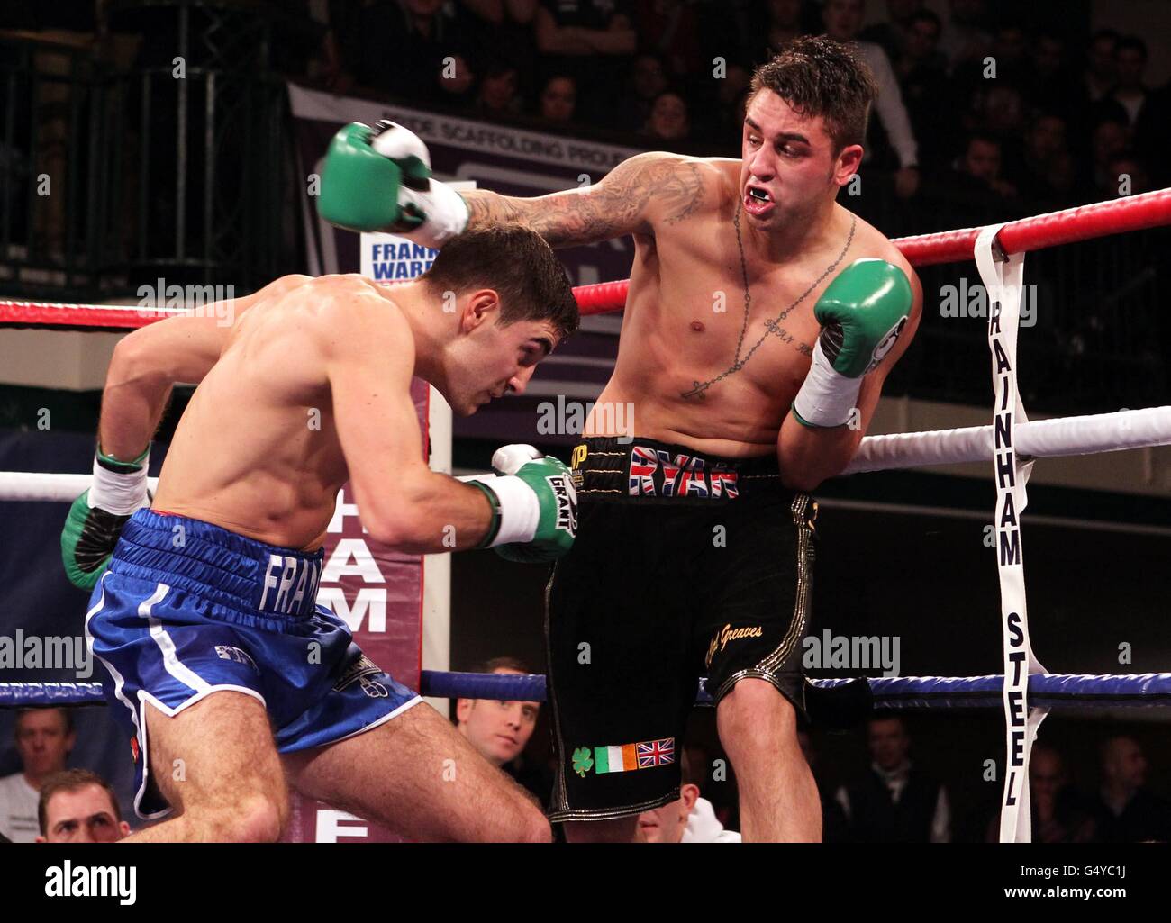 Boxing - Frank Buglioni v Ryan Clark - York Hall Stock Photo - Alamy