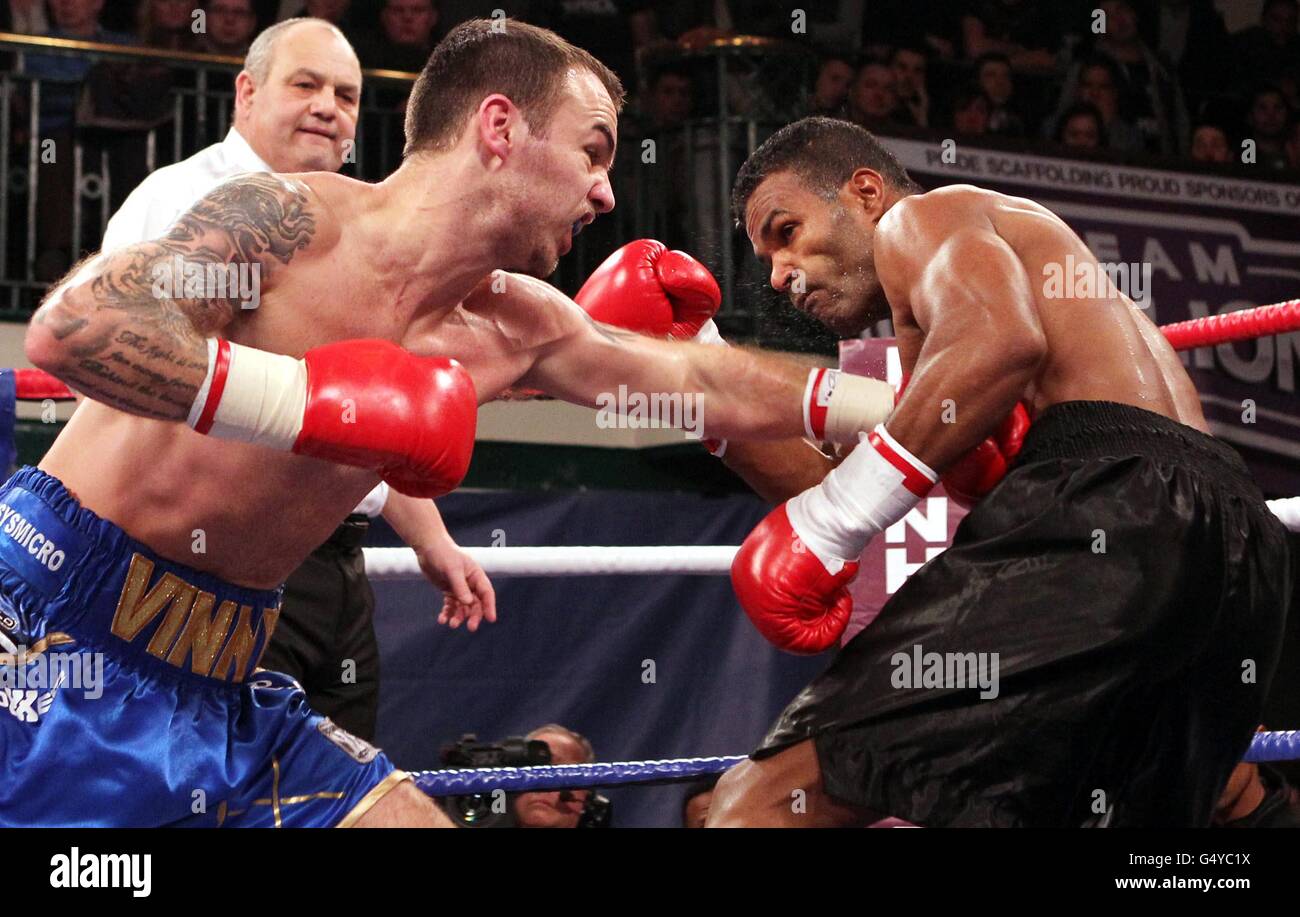 Kevin mitchell against felix lora bout york hall hi-res stock ...