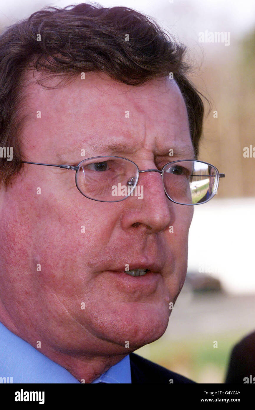 Ulster unionist leader david trimble after leaving castle buildings ...