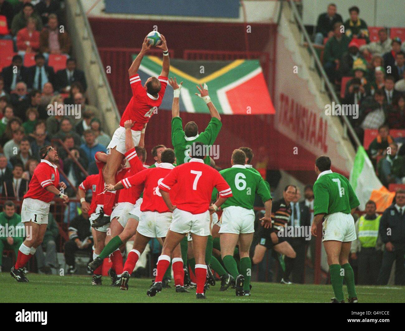 South africa ireland flag hi-res stock photography and images - Alamy