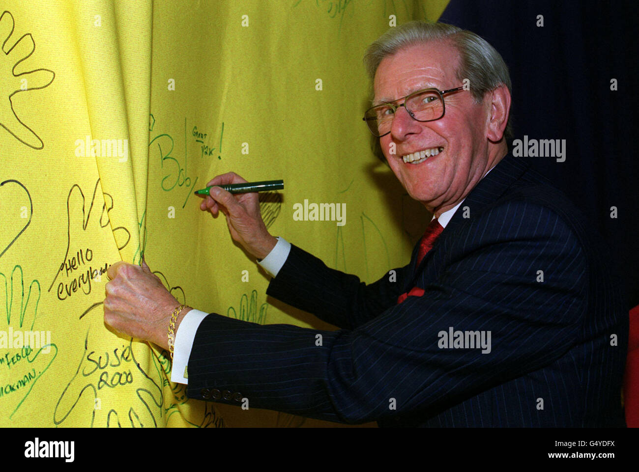 Tv presenter bob holness at the millennium dome hi-res stock ...