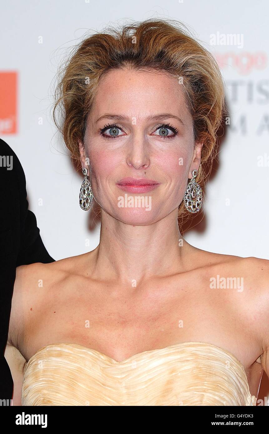 Portrait head shot headshot gillian anderson hi-res stock photography ...