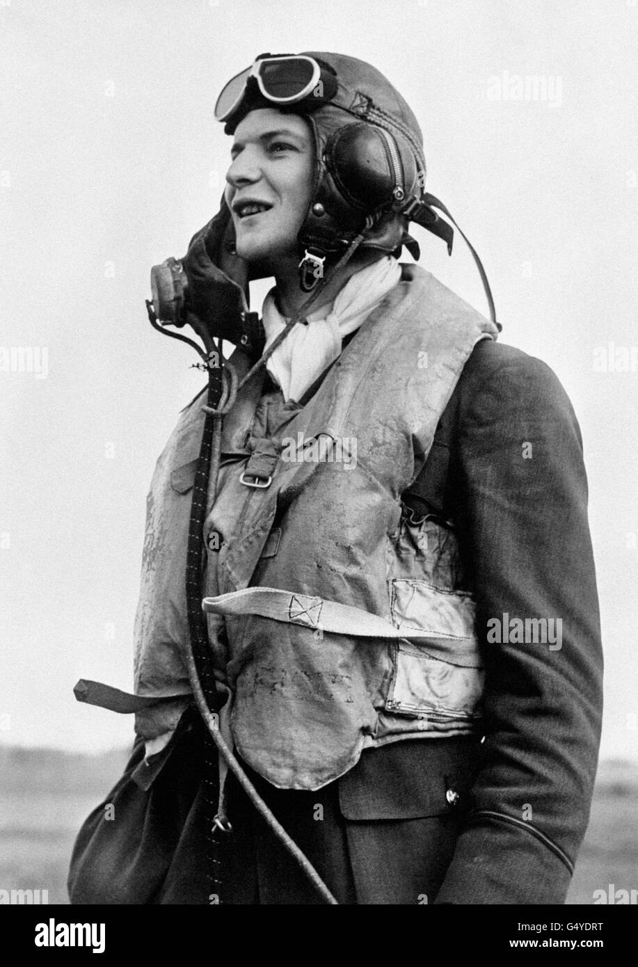 Battle of britain pilots hi-res stock photography and images - Alamy