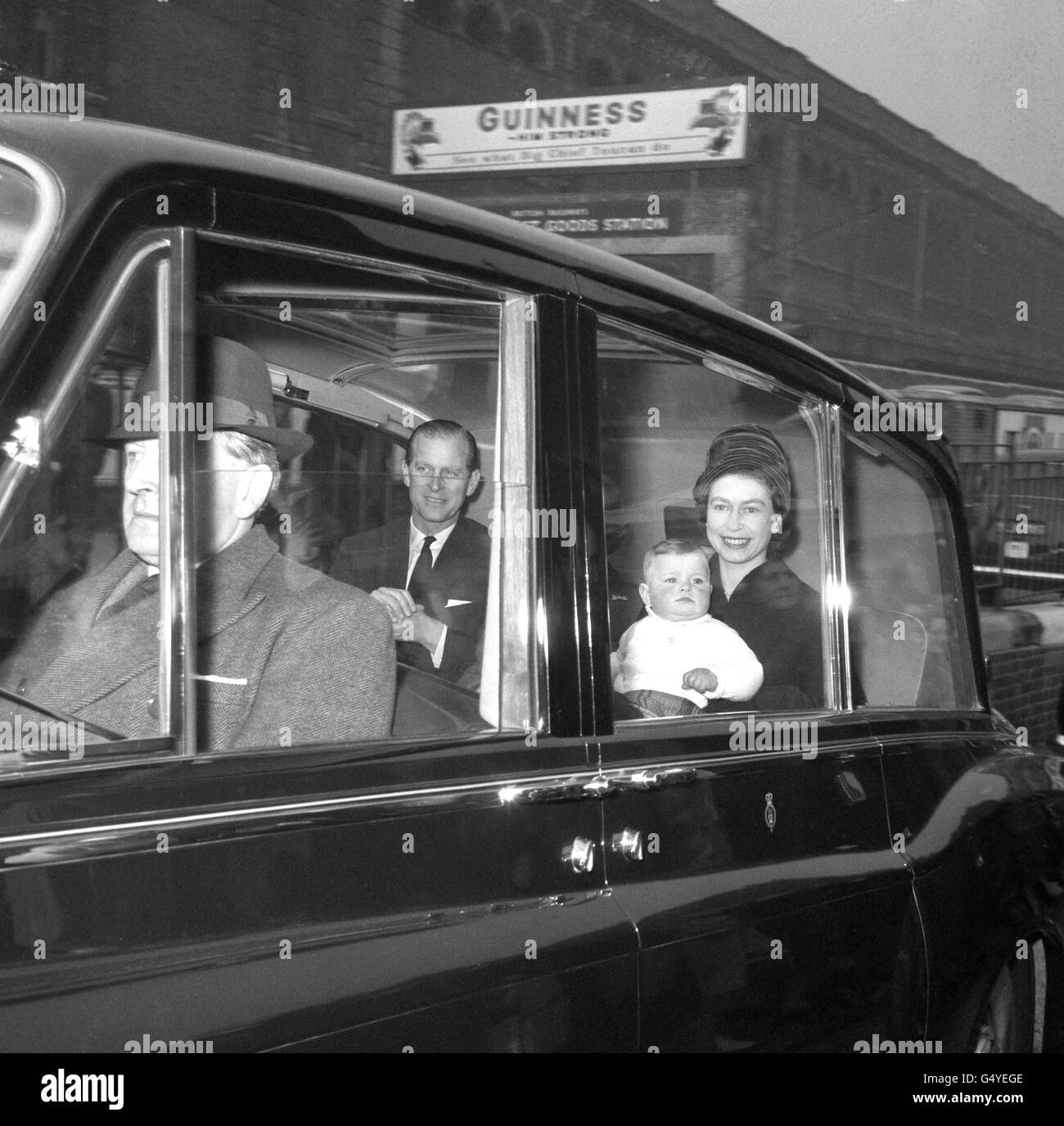 Queen Elizabeth II with baby Prince Andrew driving from Liverpool ...