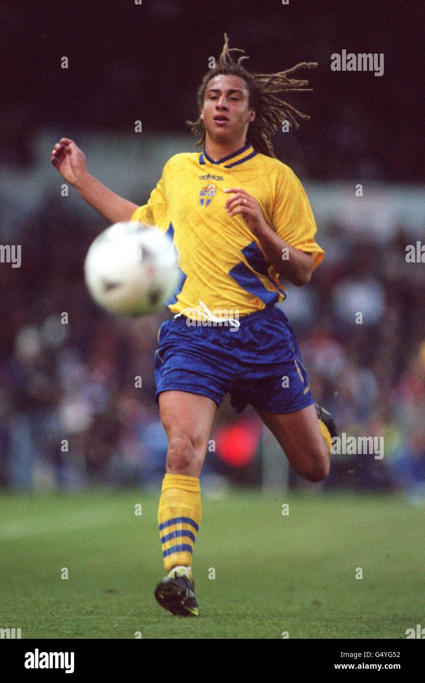 UMBRO CUP SOCCER. HENRIK LARSSON, SWEDEN Stock Photo - Alamy