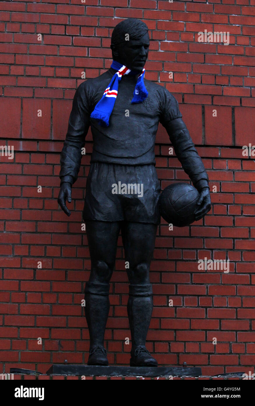 Rangers enter administration hi-res stock photography and images - Alamy