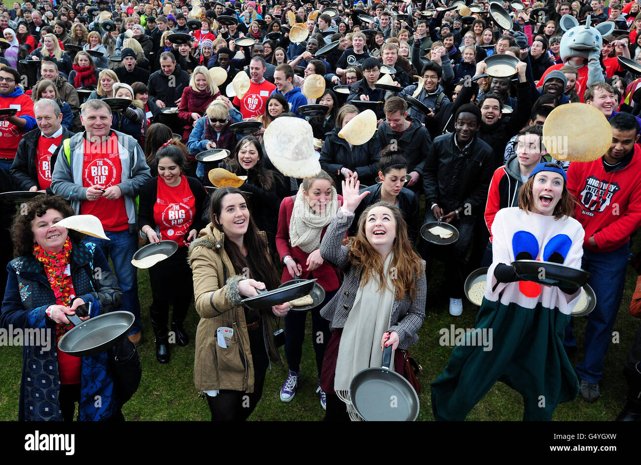 Pancake flipping record Stock Photo - Alamy
