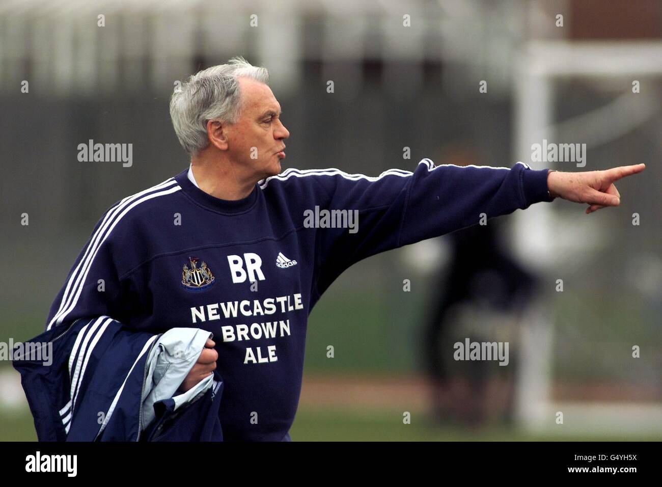 Newcastle manager bobby robson at training hi-res stock photography and ...