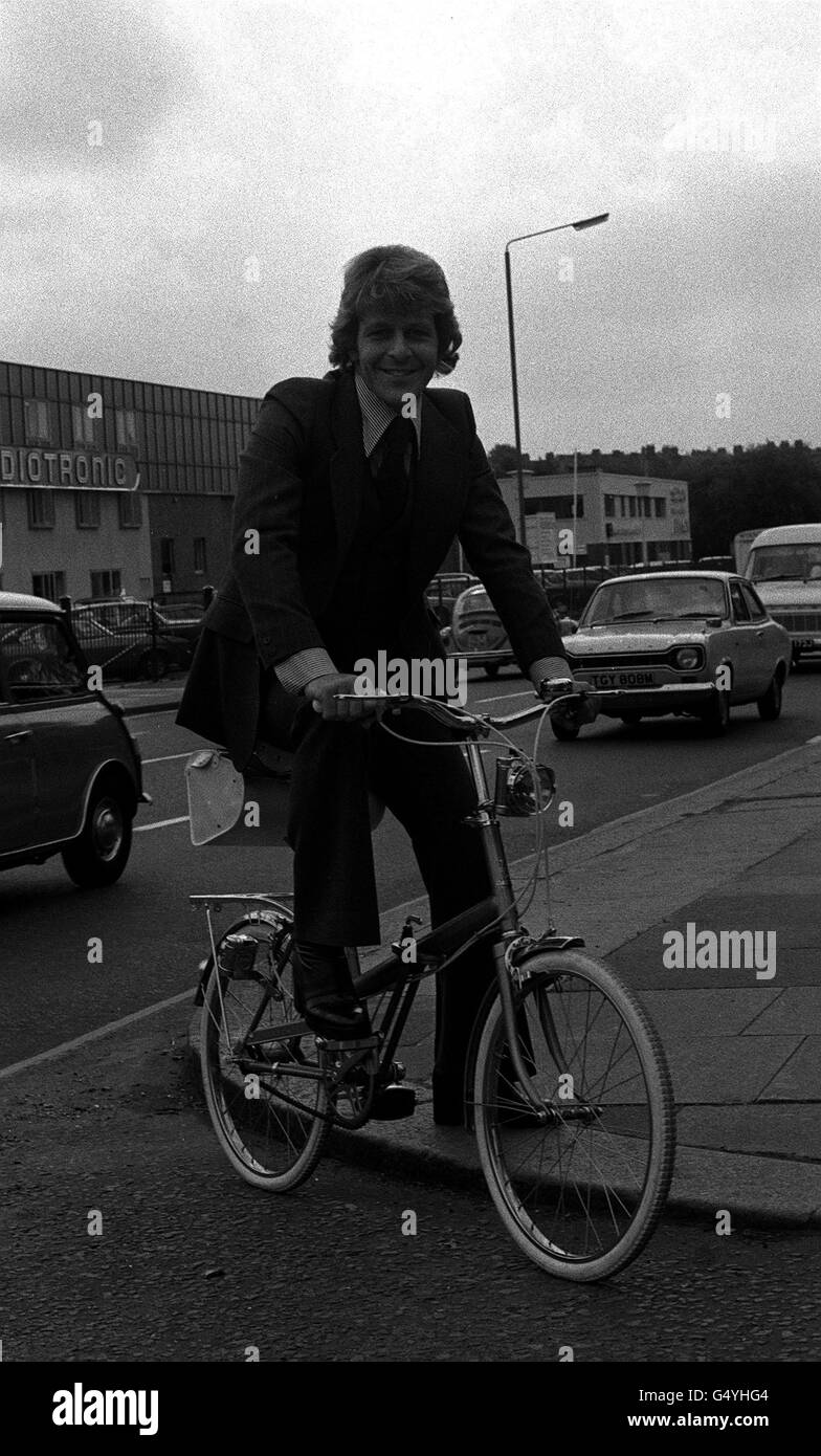 Carl wayne hi-res stock photography and images - Alamy